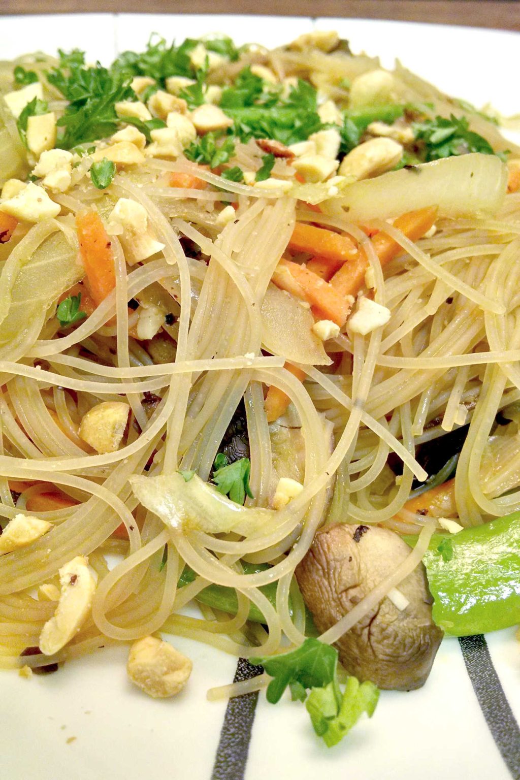 Vegetarian Pancit – Bring Gourmet to your Every Day - A Kitchen Hoor's ...
